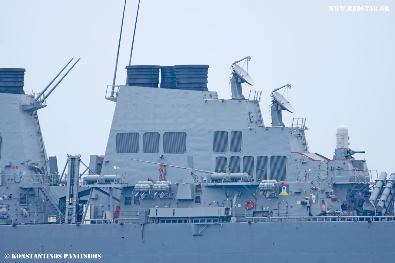 Destroyer USS Mahan (DDG-72)